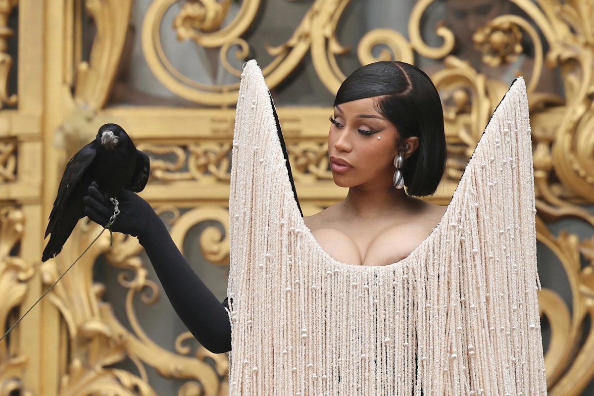 See All the Celebrities at Schiaparelli’s Fall 2025 Haute Couture Show ...