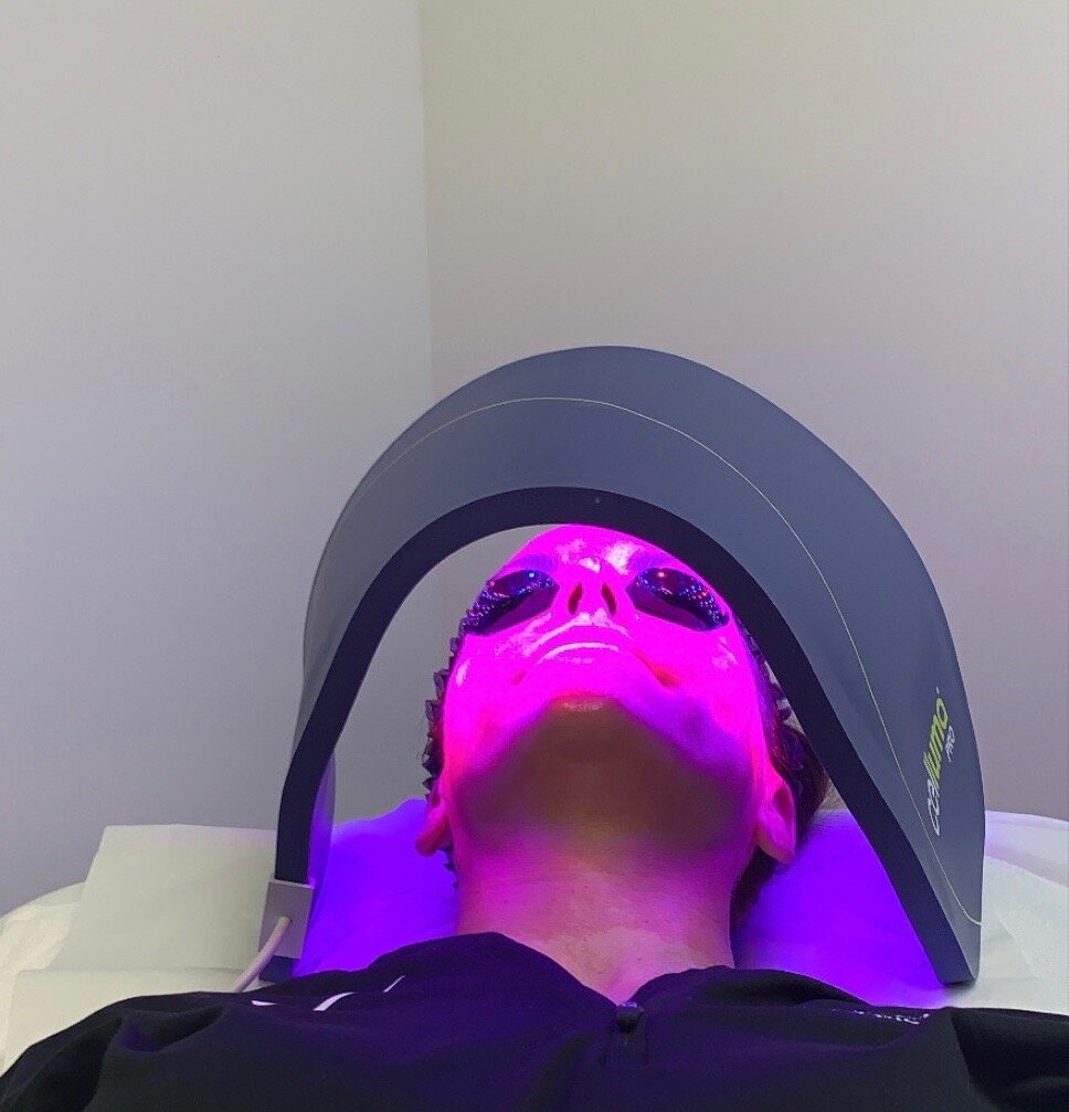 What does LED light therapy do for skin? | Blog | Face Forward Medical ...