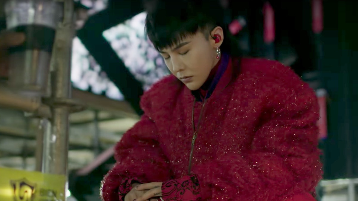 Chanel's Gabrielle bag with G-Dragon, Willow Smith and Liu Wen
