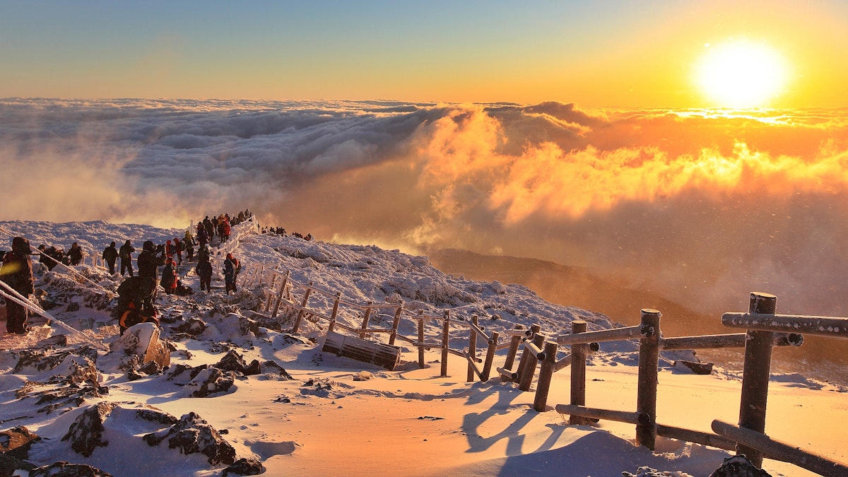 Jeju Island’s triple UNESCO threats is the place to be for nature lovers