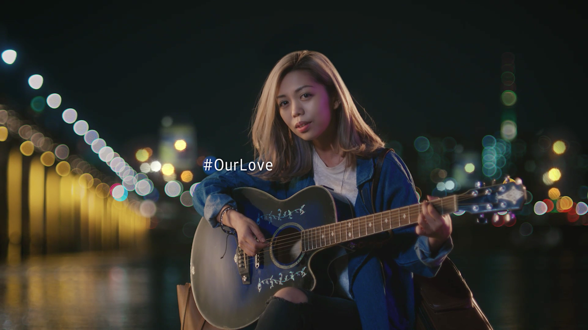 YouTube personality Jenn Chia sings for Samsung in Seoul