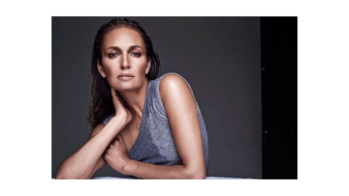 Gail Force: 90s Supermodel Gail Elliott on BFF Cindy Crawford, Karl ...