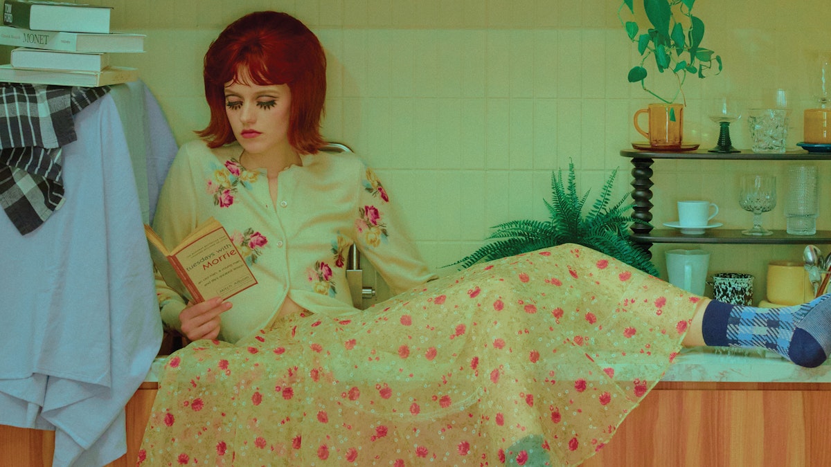 Retro Revival: Step back in time with model Genna