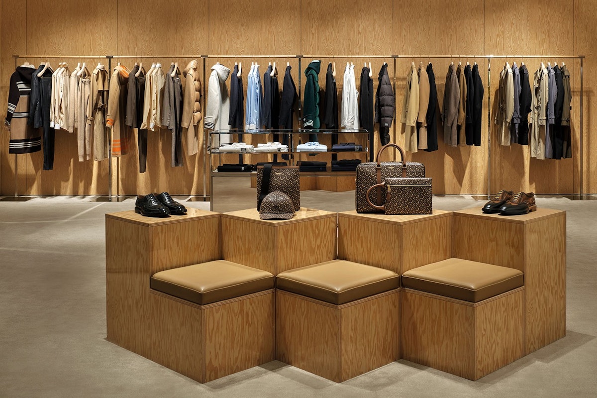 Burberry’nin yeni flagship mağazası