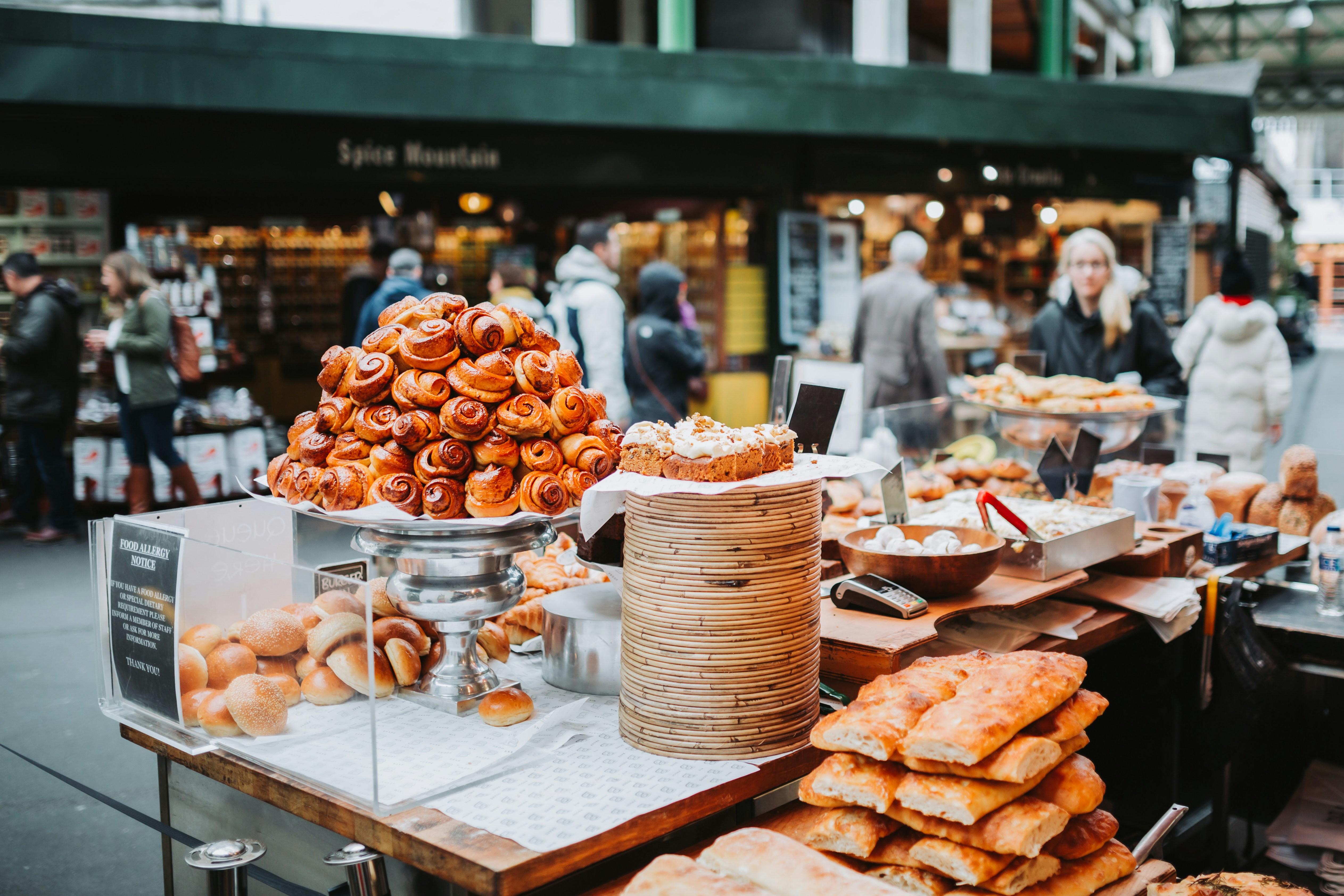 9 Best London Food Blogs for Foodie Travels