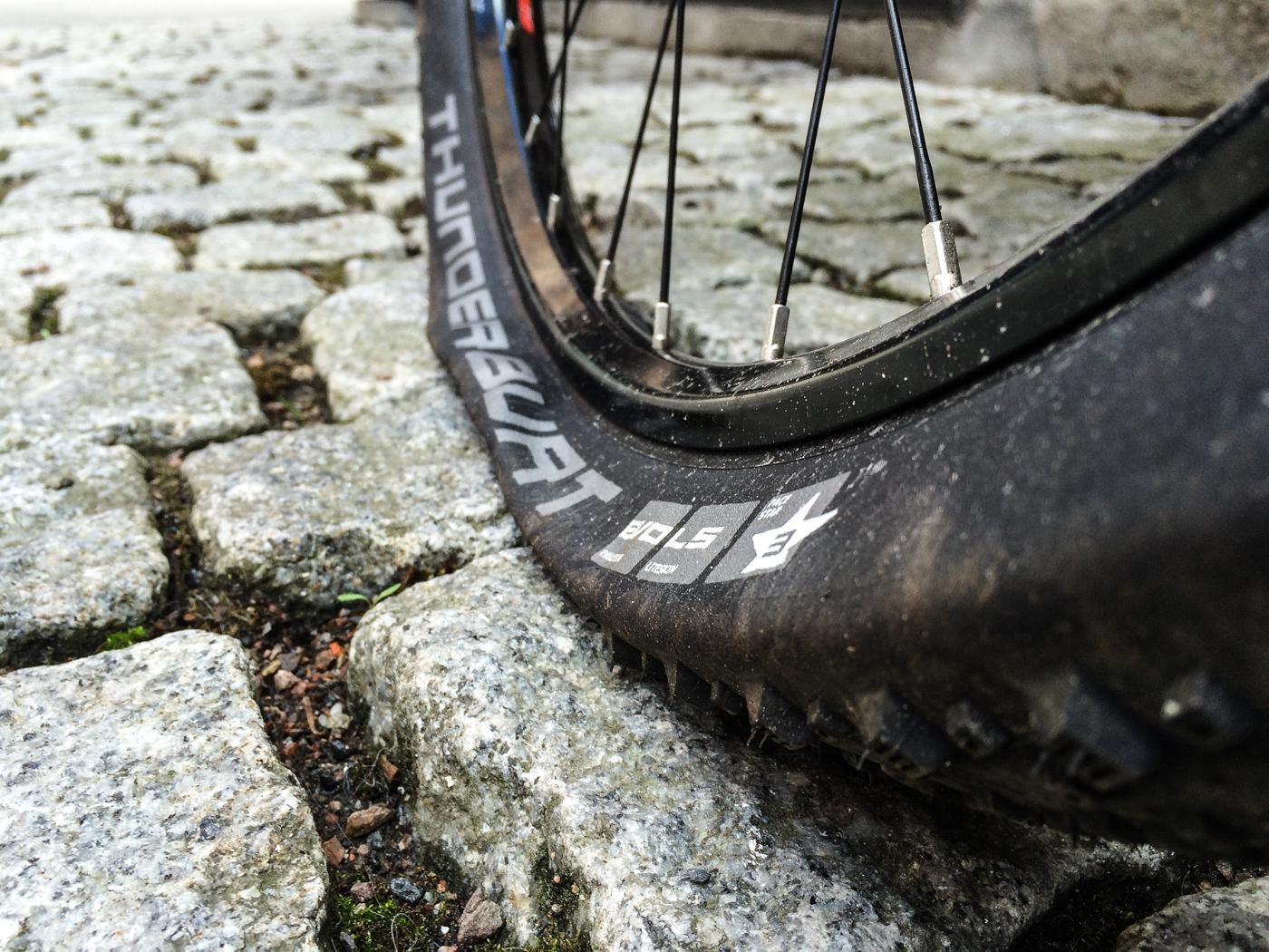 Hvordan håndtere en punktering | TERRENGSYKKEL.NO