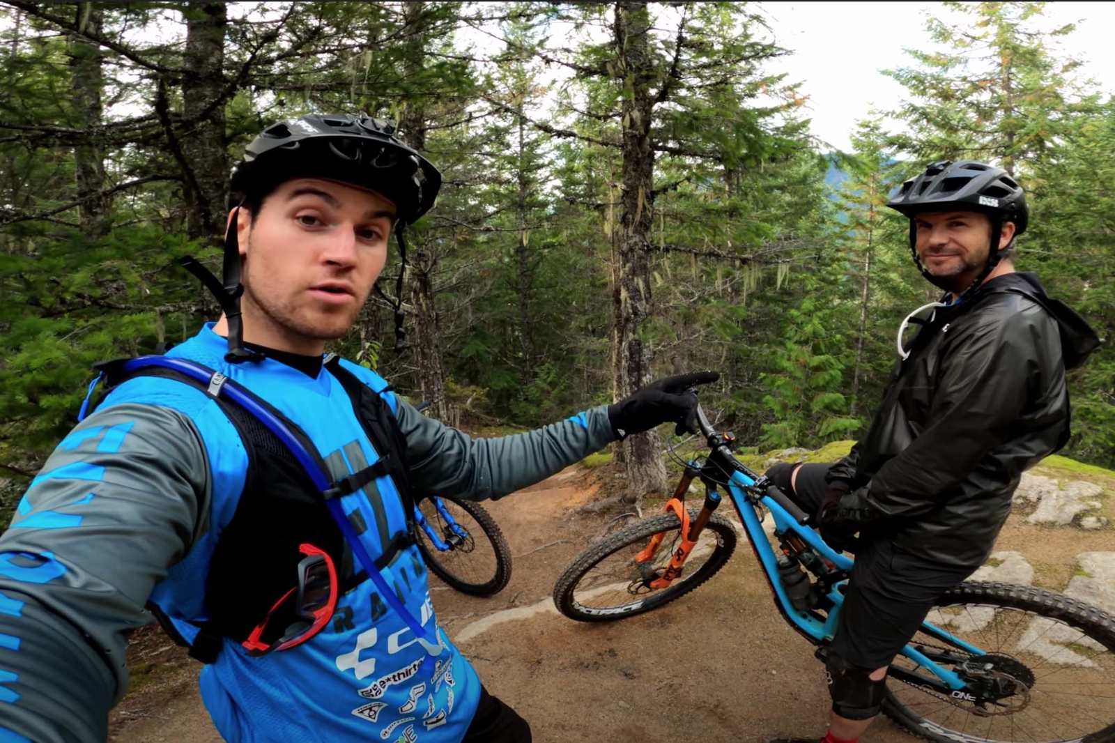 Remy Metallier og Mike Douglas på sykkeltur | TERRENGSYKKEL.NO