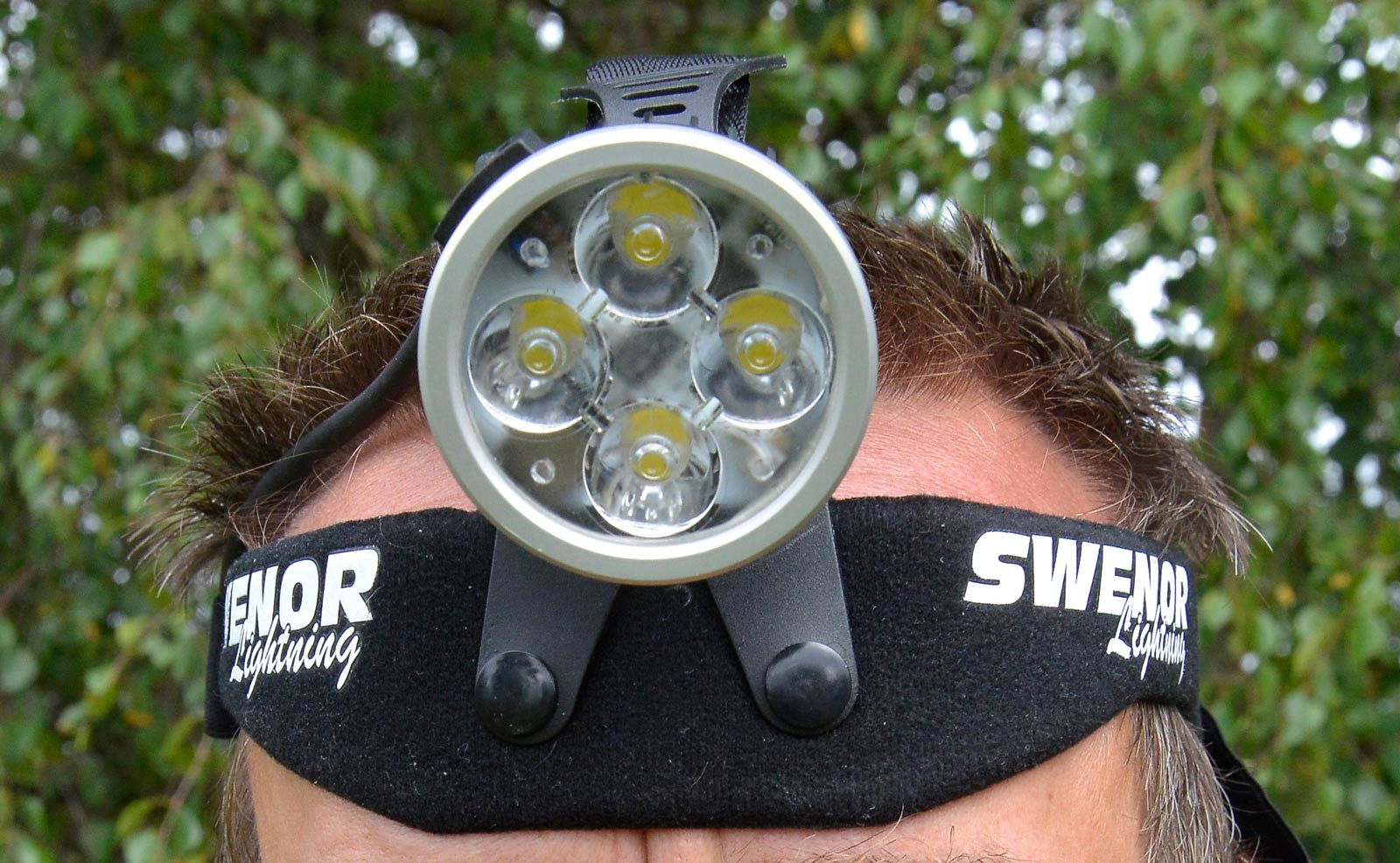 Test av Swenor F1 v2 hodelykt | JEGER.NO