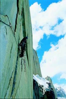 Caspersen til Narvik | FRIFLYT.NO