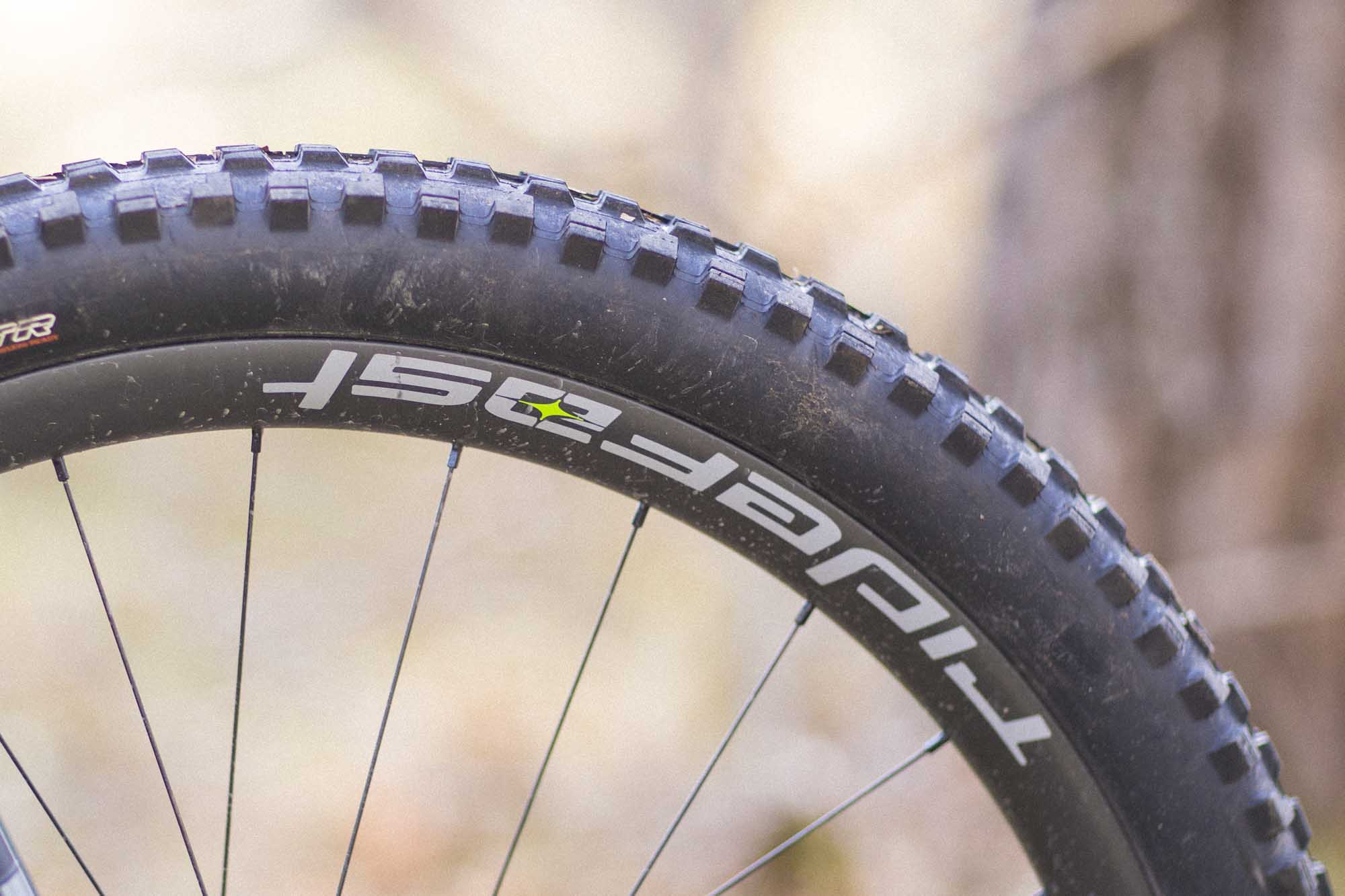 Test av Deviate Highlander 140 | TERRENGSYKKEL.NO