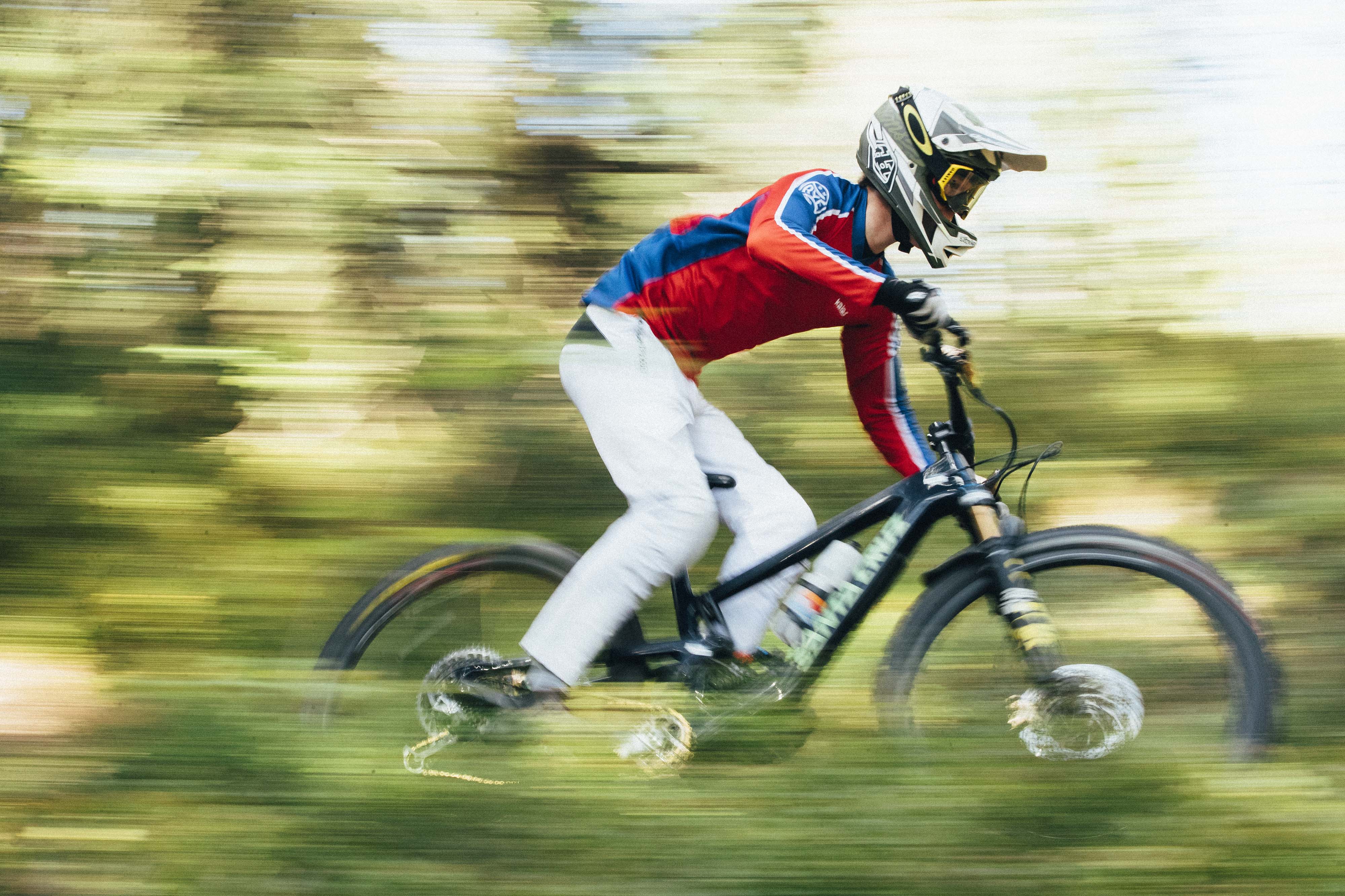 William Scheele satser mot topplasseringer i Enduro World Series ...