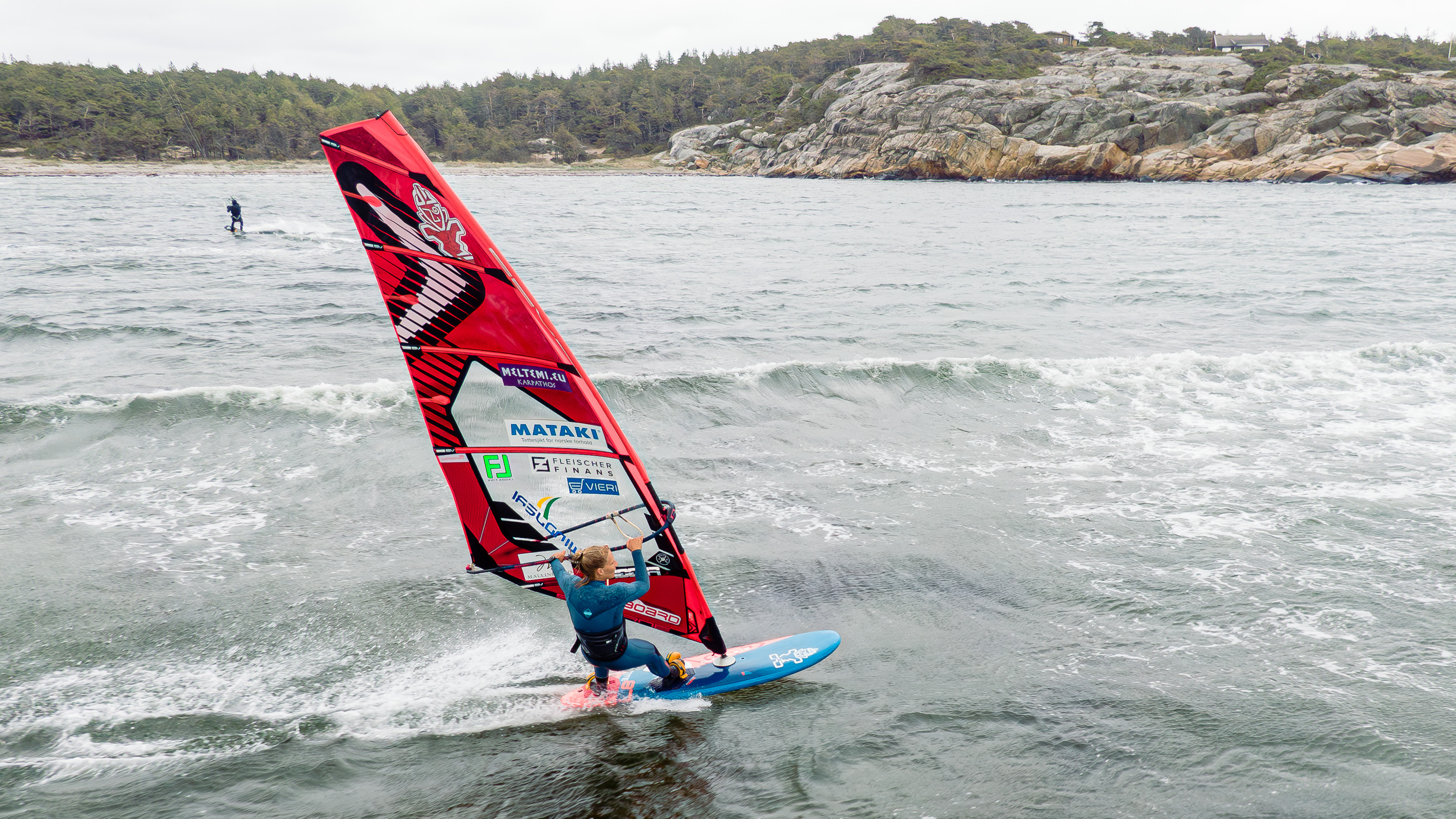 Kom i plan - triksene du må kunne som windsurfer | FRIFLYT.NO