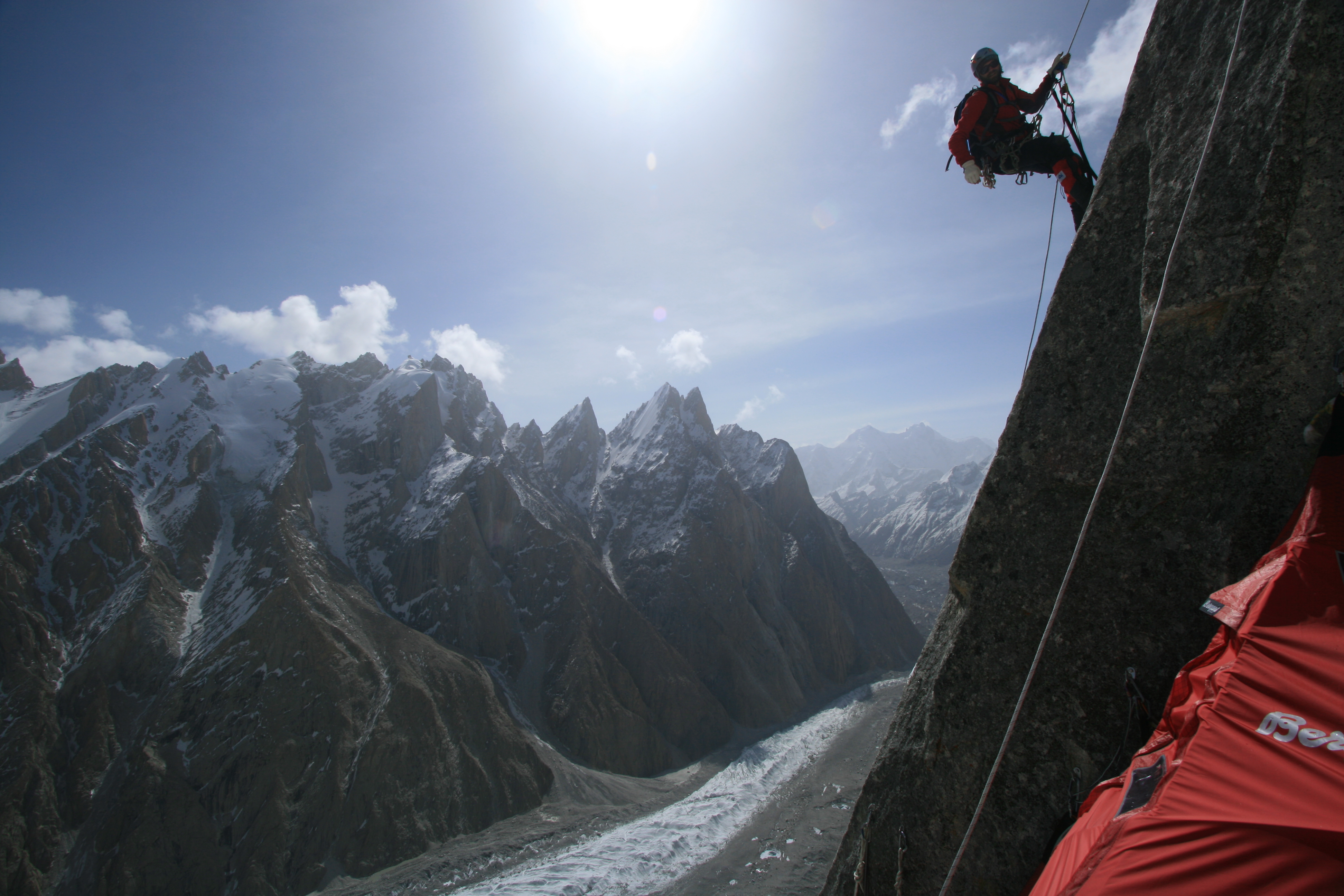 Historien om den eneste repetisjonen av Norskeruta på Trango | FRIFLYT.NO