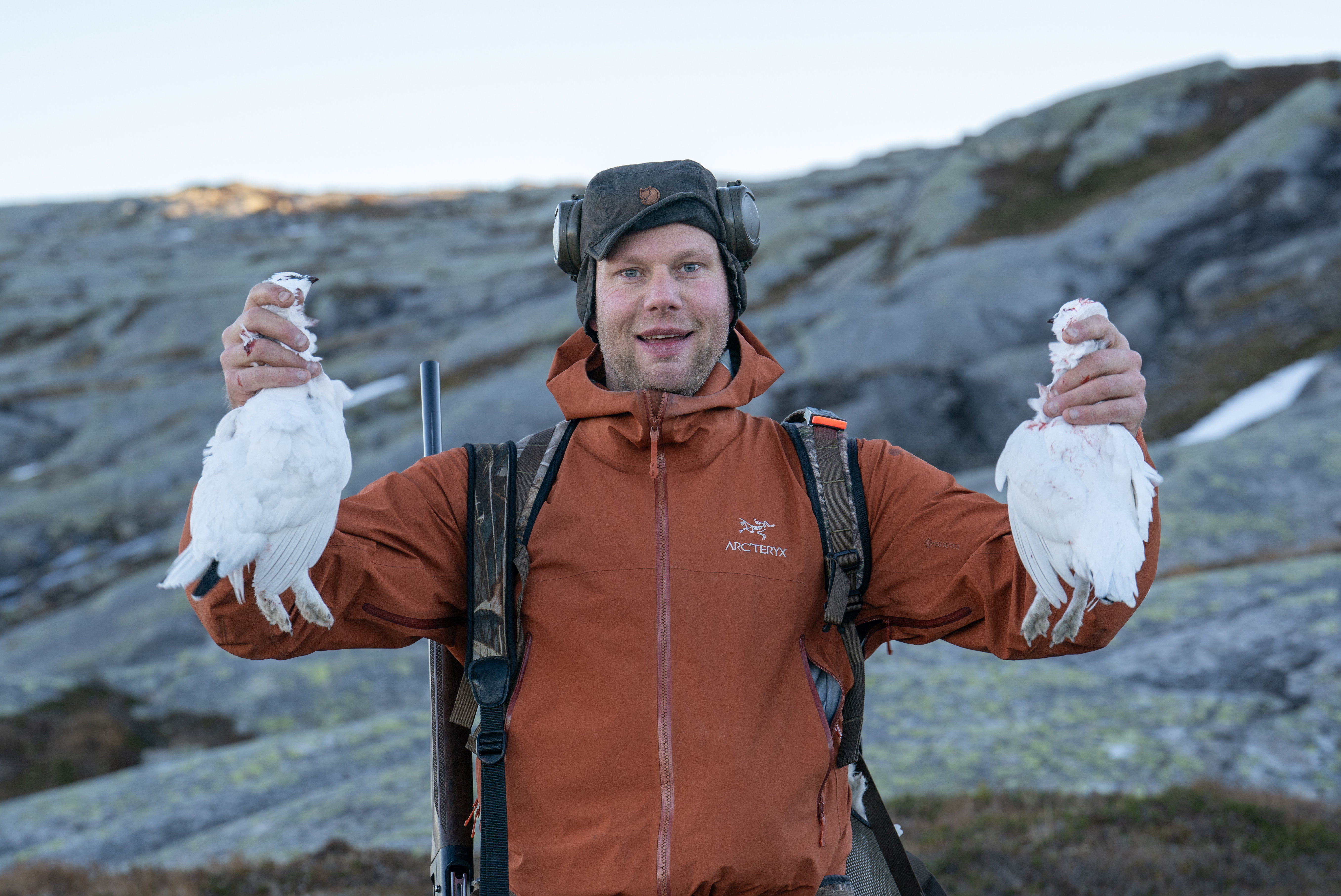 Utfordrende rypejakt etter hvite ryper på barmark | JEGER.NO