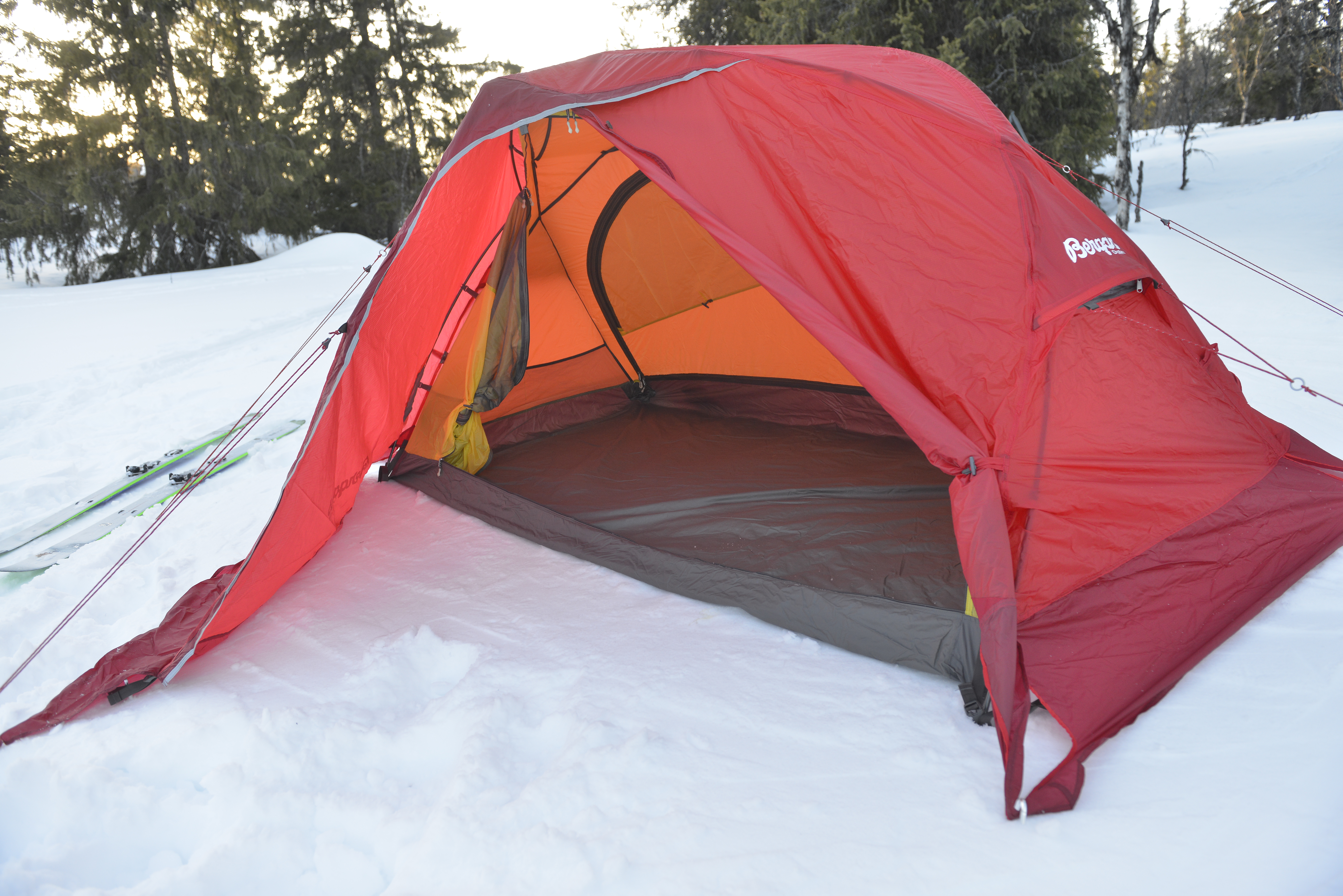 Bergans Helium Expedition Dome 2 | UTEMAGASINET.NO