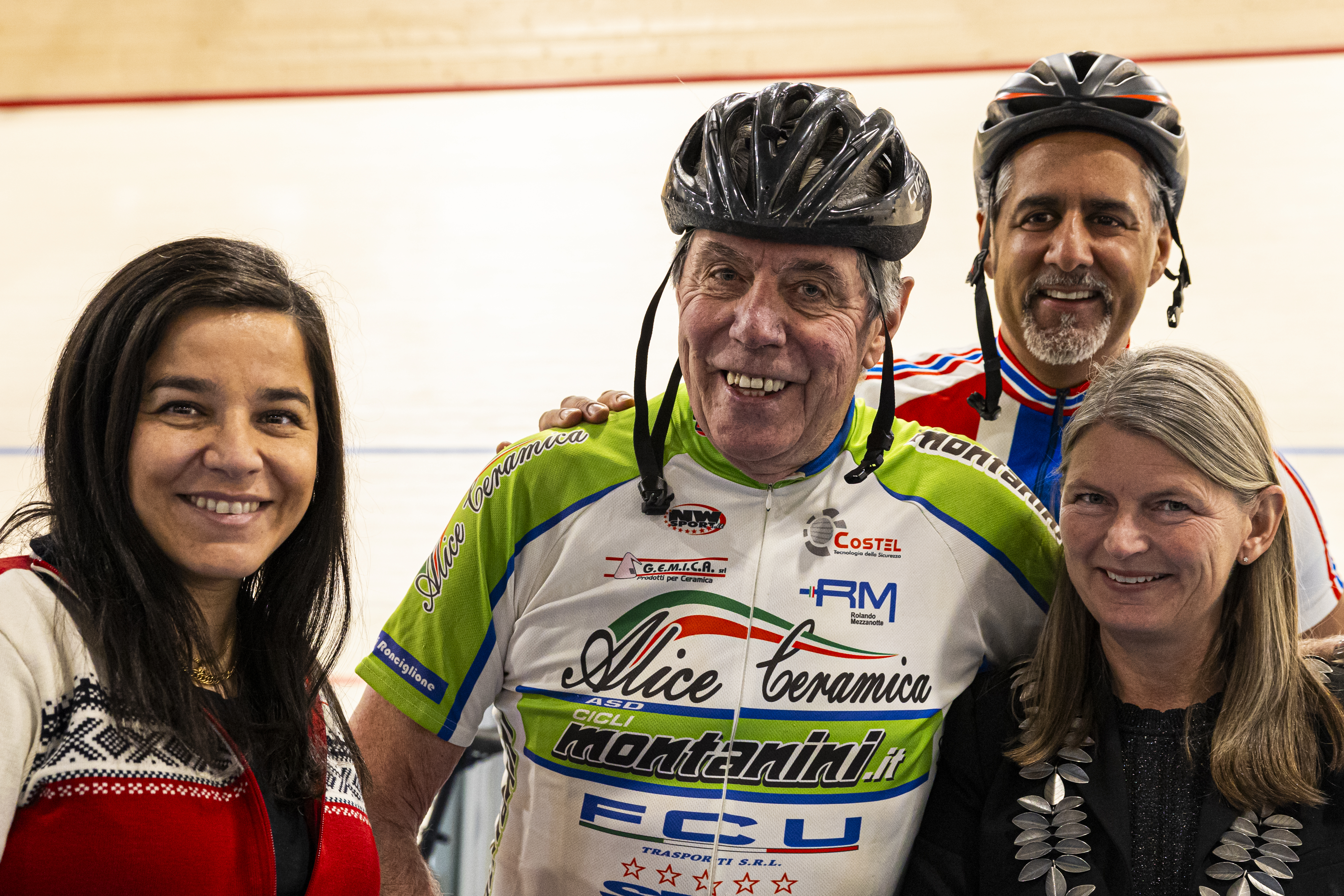 Slik var åpningen av velodromen i Asker | LANDEVEI.NO