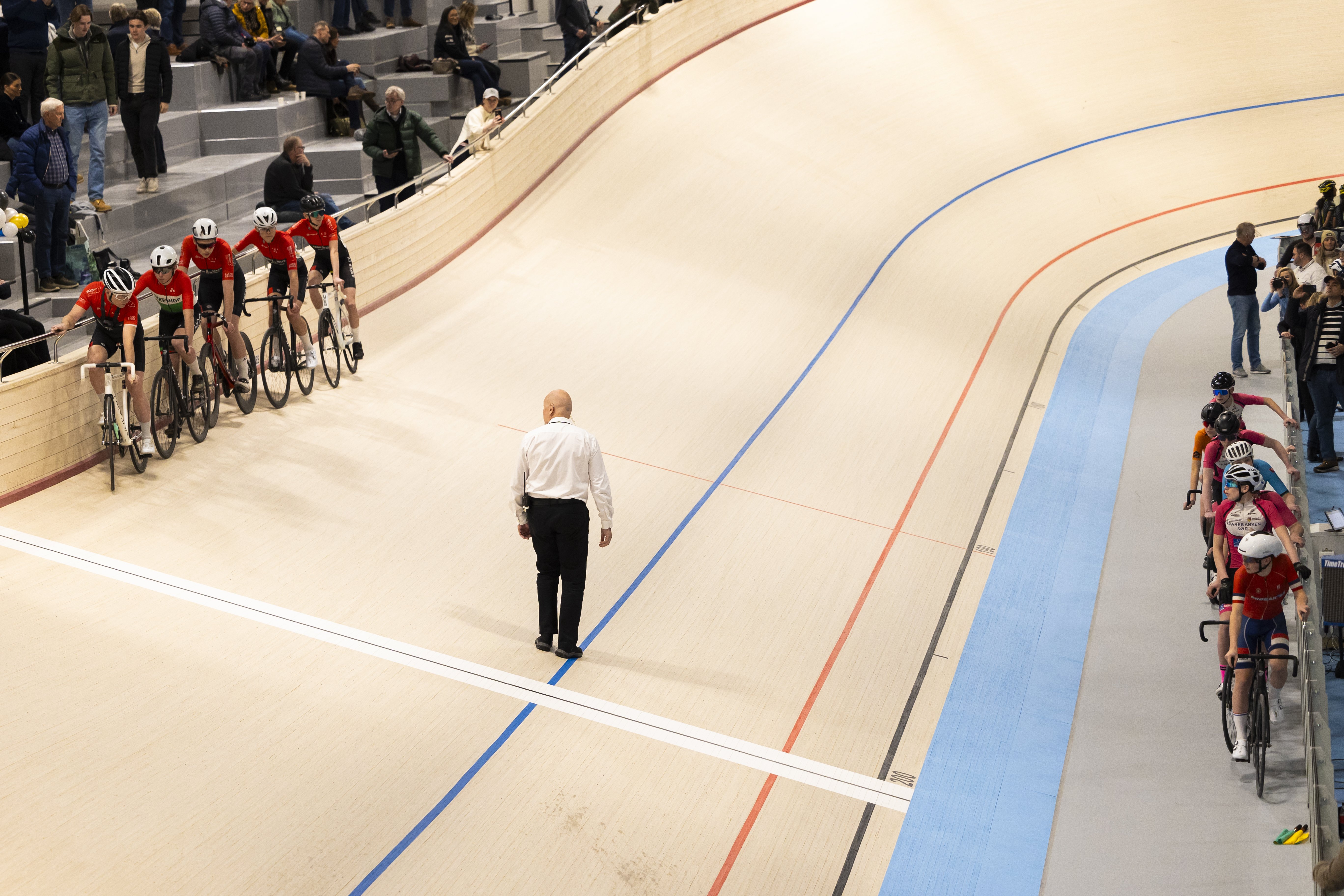 Slik var åpningen av velodromen i Asker | LANDEVEI.NO