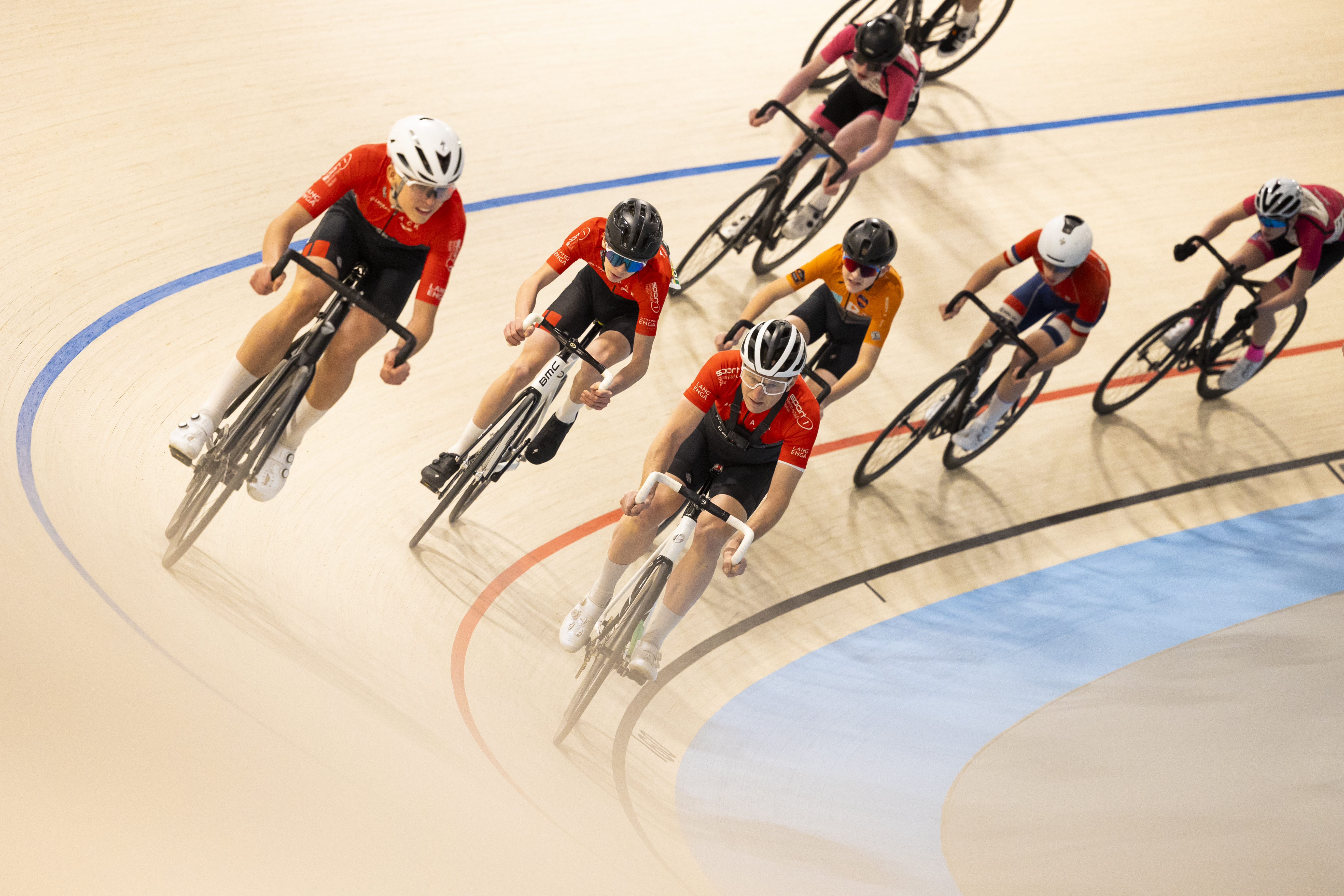 Slik var åpningen av velodromen i Asker | LANDEVEI.NO