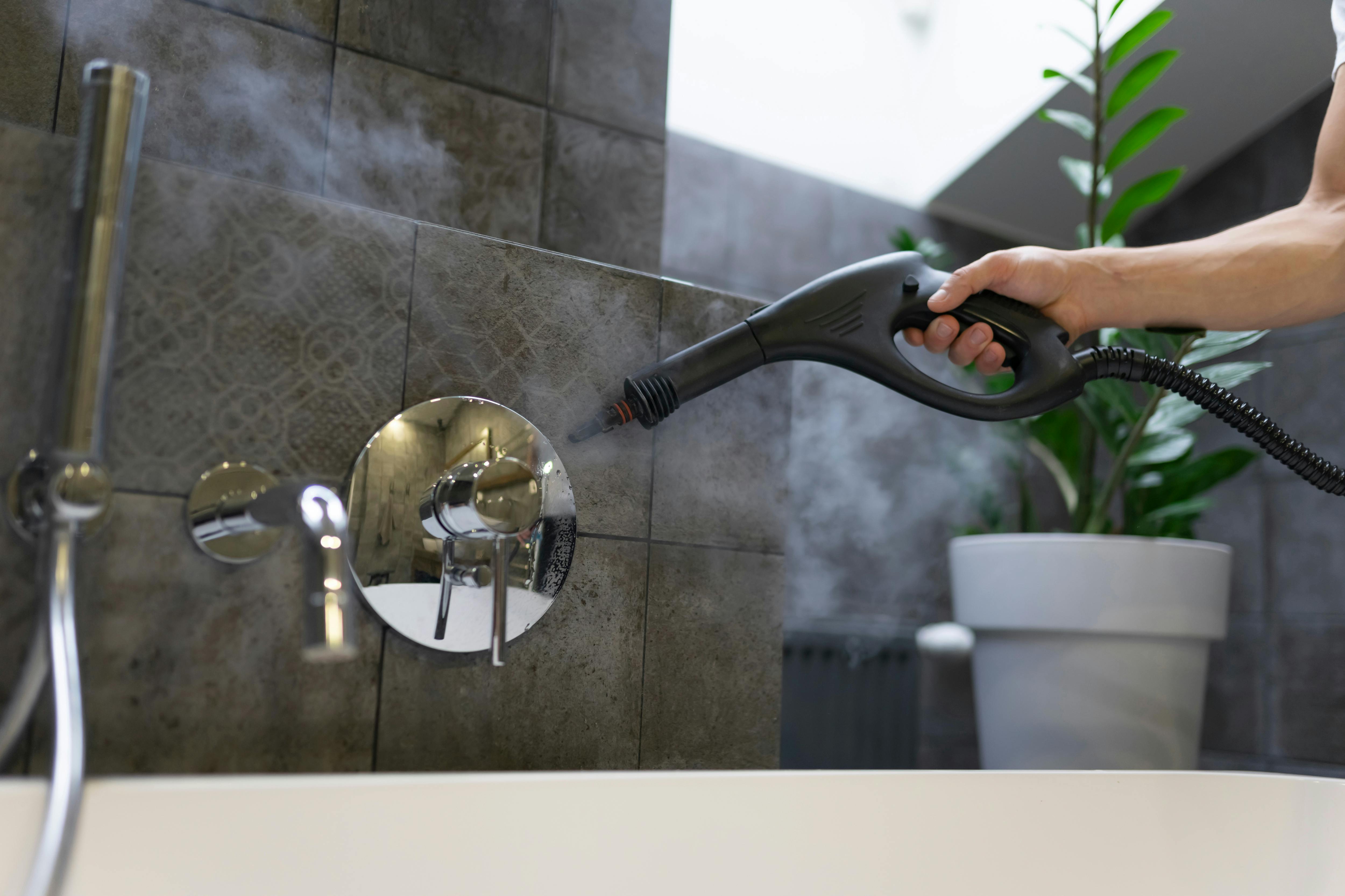 Stoomreiniger voor badkamer - Debestestoomreiniger.nl