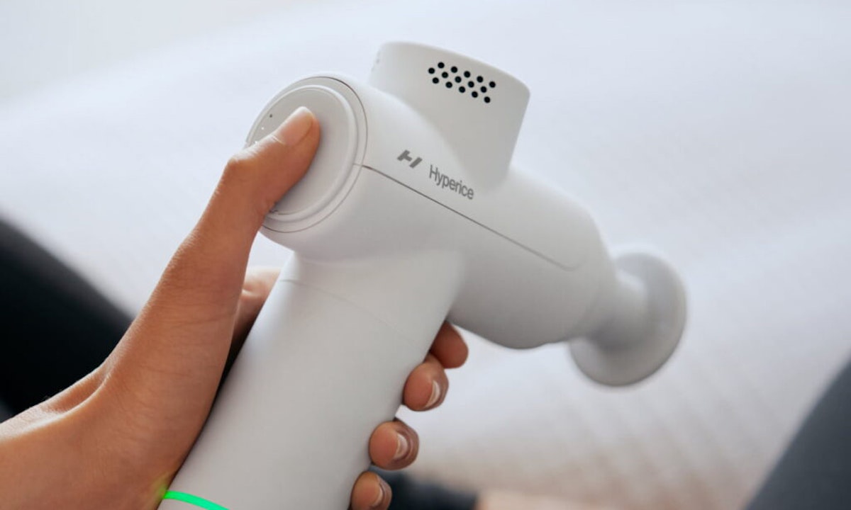 Op de massagetafel: ID.nl test de Hypervolt GO 2 | ID.nl