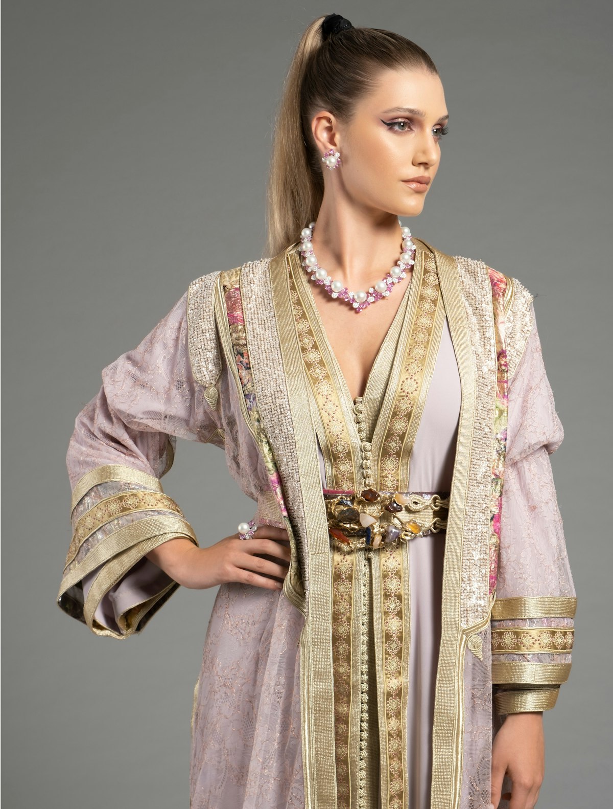 CAFTAN : le passé recomposé, la 9ème série de L'Officiel Maroc L ...