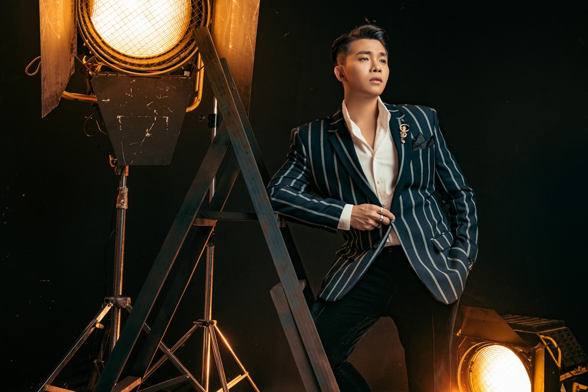 Stylist Đạt Trần và một thập kỷ trên hành trình tạo dựng phong cách ...