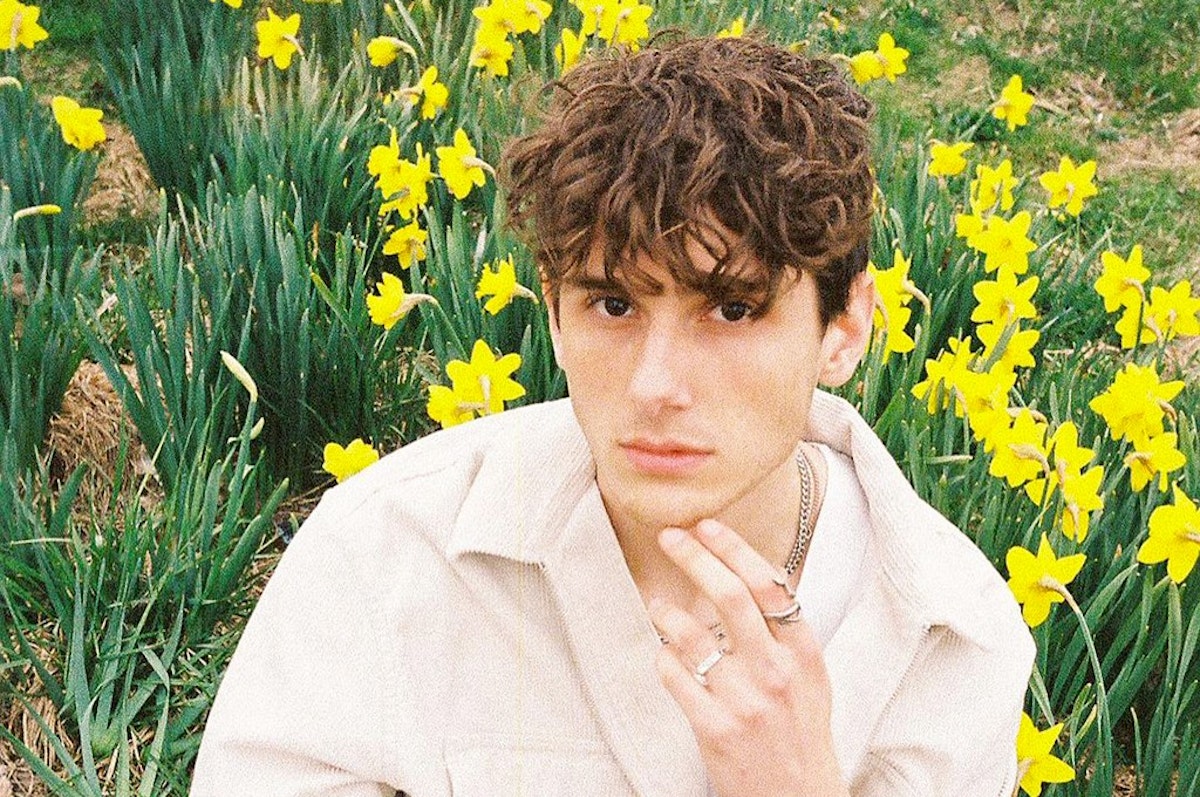 Thành công của "golden hour" và cách Jvke tiếp cận khán giả qua TikTok