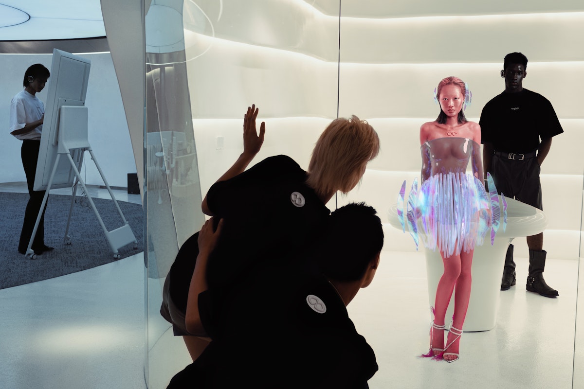 [Ô by L'OFFICIEL 2023] ORTHO Fashion và bộ sưu tập kỹ thuật số duy nhất tại triển lãm Ô