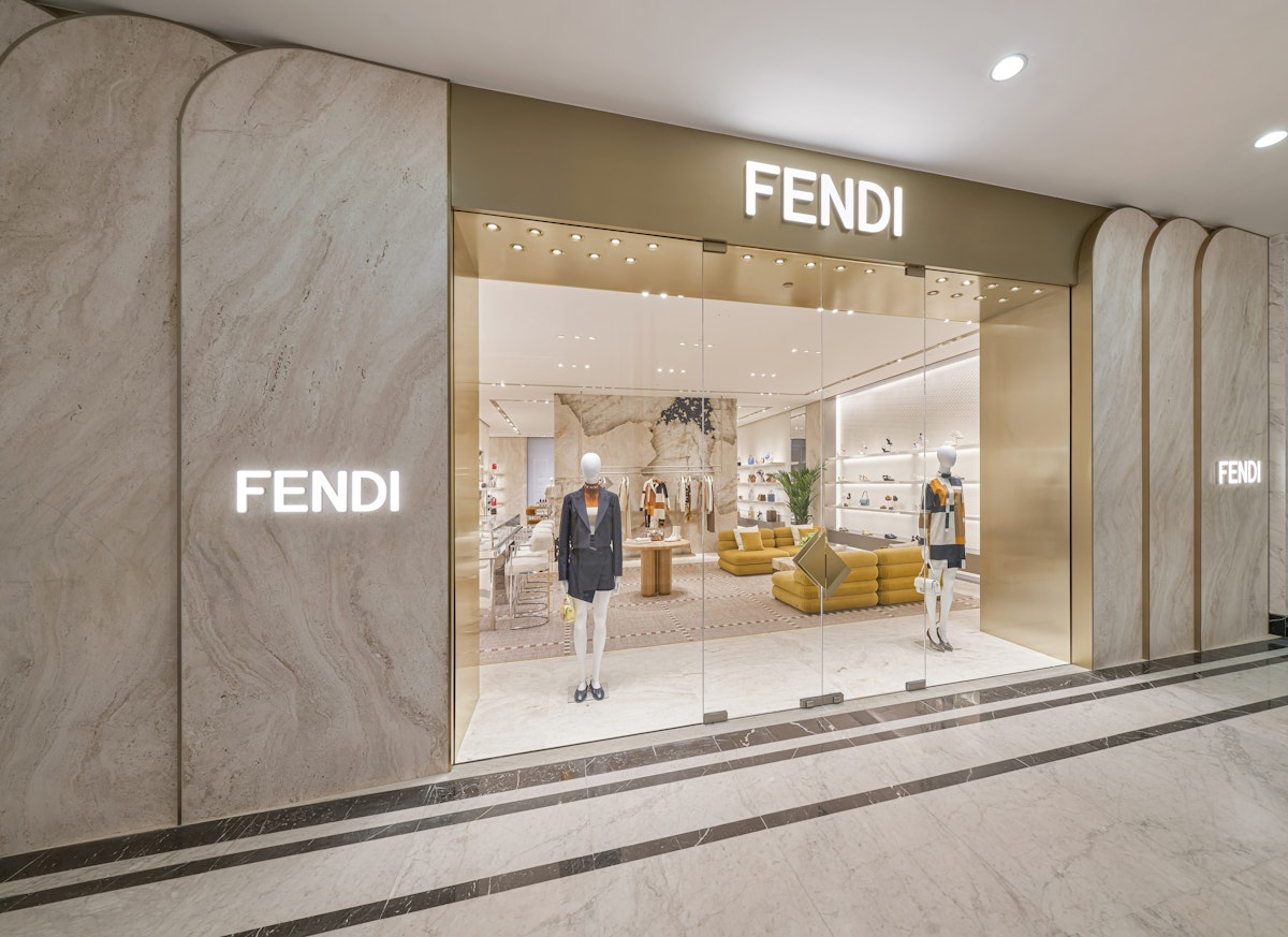 Bên trong cửa hàng đầu tiên của Fendi tại Việt Nam có gì?