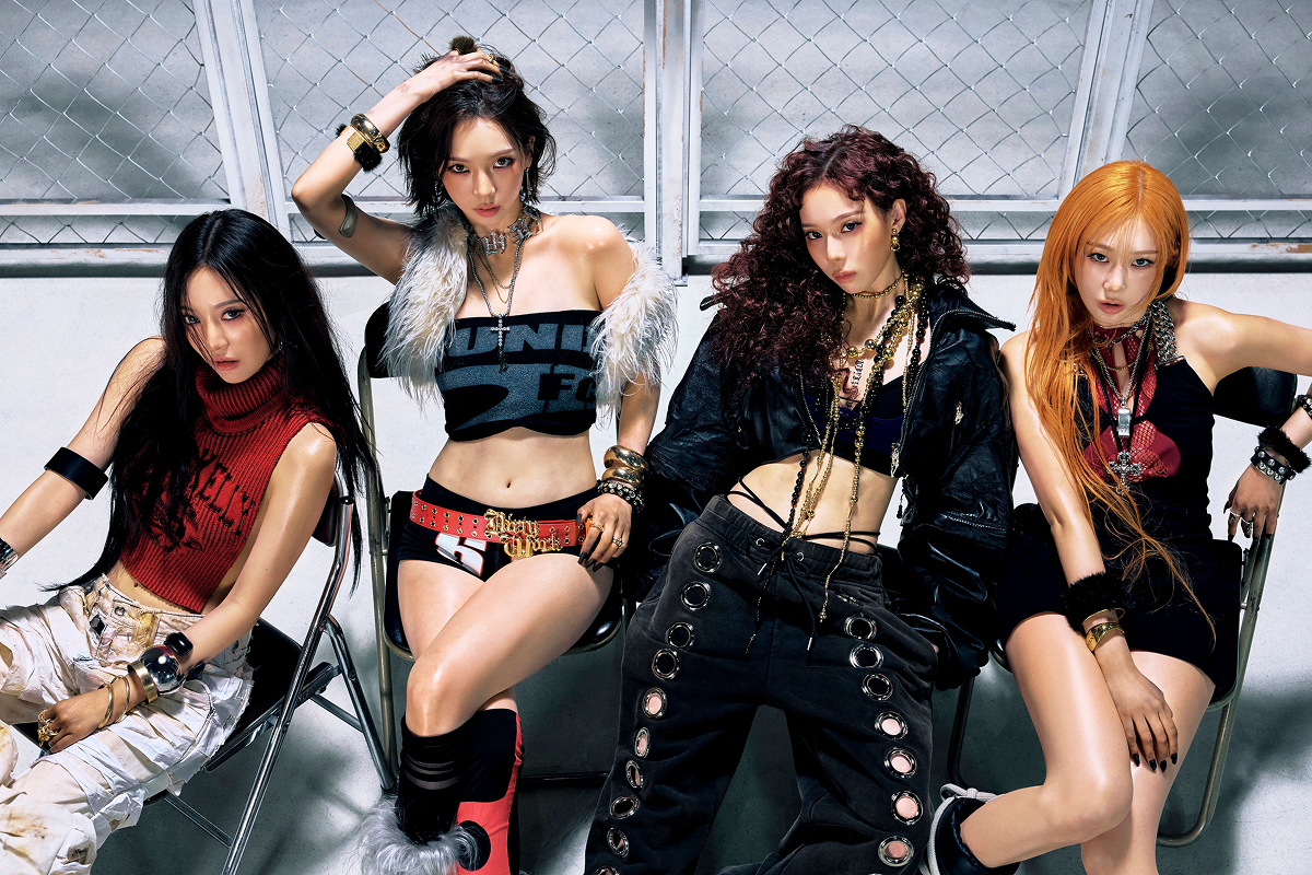 L'dictionary: [Dirty Core] - Phong vị thời trang hậu tối giản