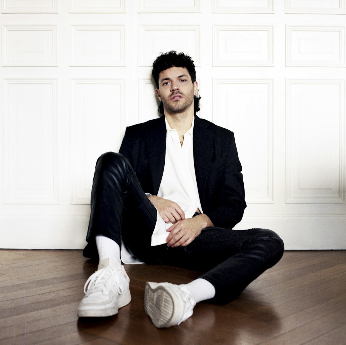 Juan Ingaramo, con L’Officiel desde su casa: “Estoy transitando ...