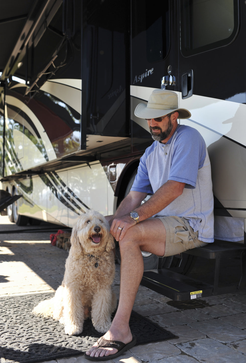 Travel with your entire family – pets welcome!