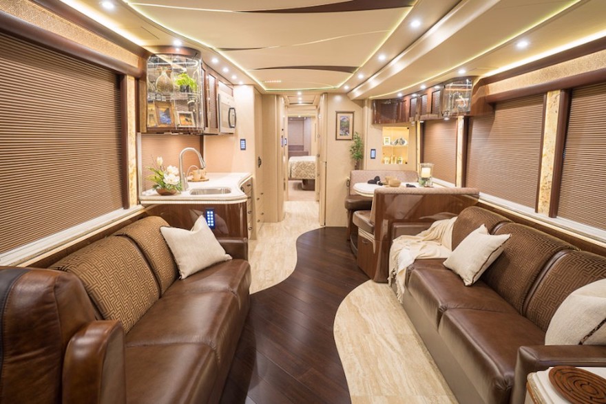 Prevost Marathon 1270 | Goss RV
