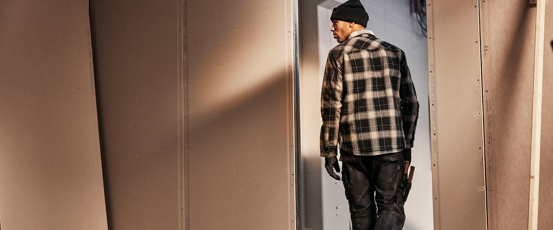 Work shirts for professional craftsmen | Snickers Workwear UK