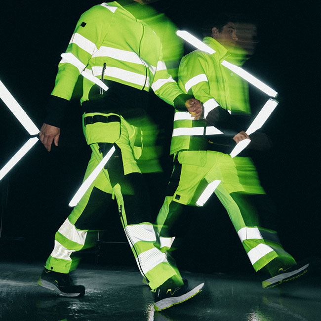 How to wear high vis clothes for maximum safety
