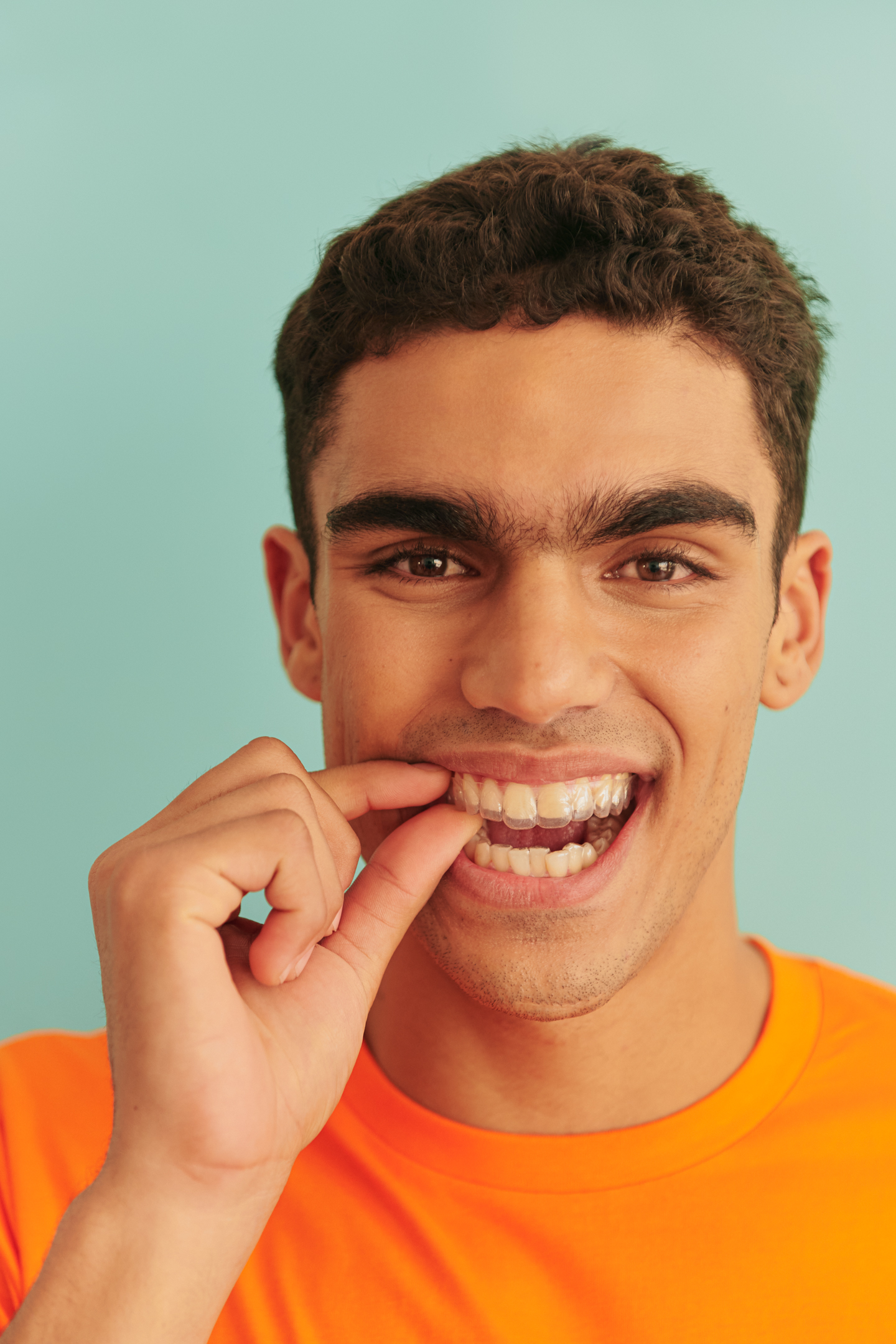 Aparelho ortodôntico estético: tipos e principais diferenças