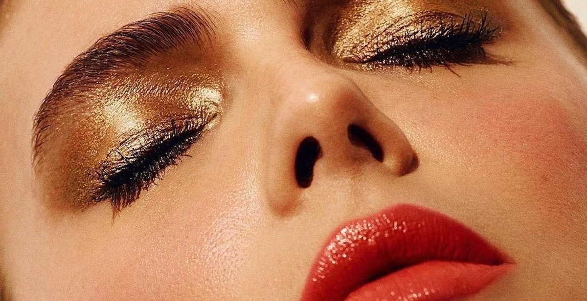 "Yoga skin": this is the makeup trend of the time