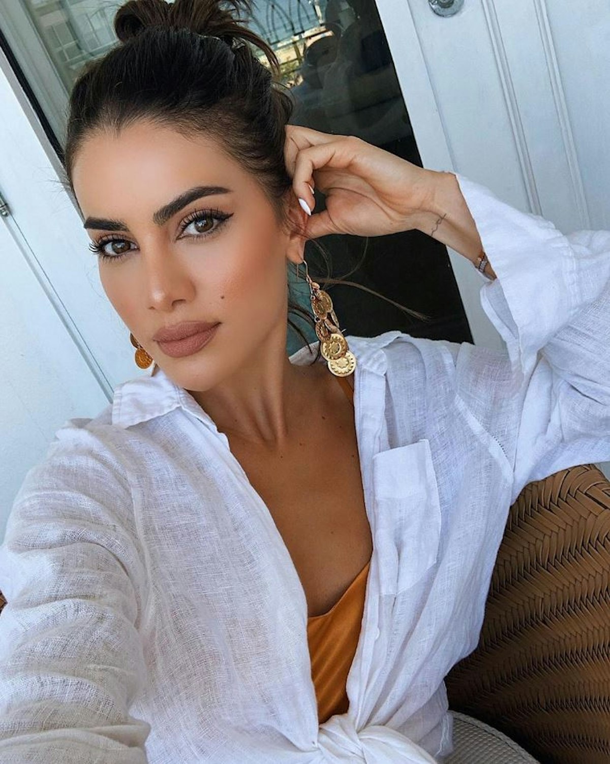 Классическая белая рубашка — must have лета