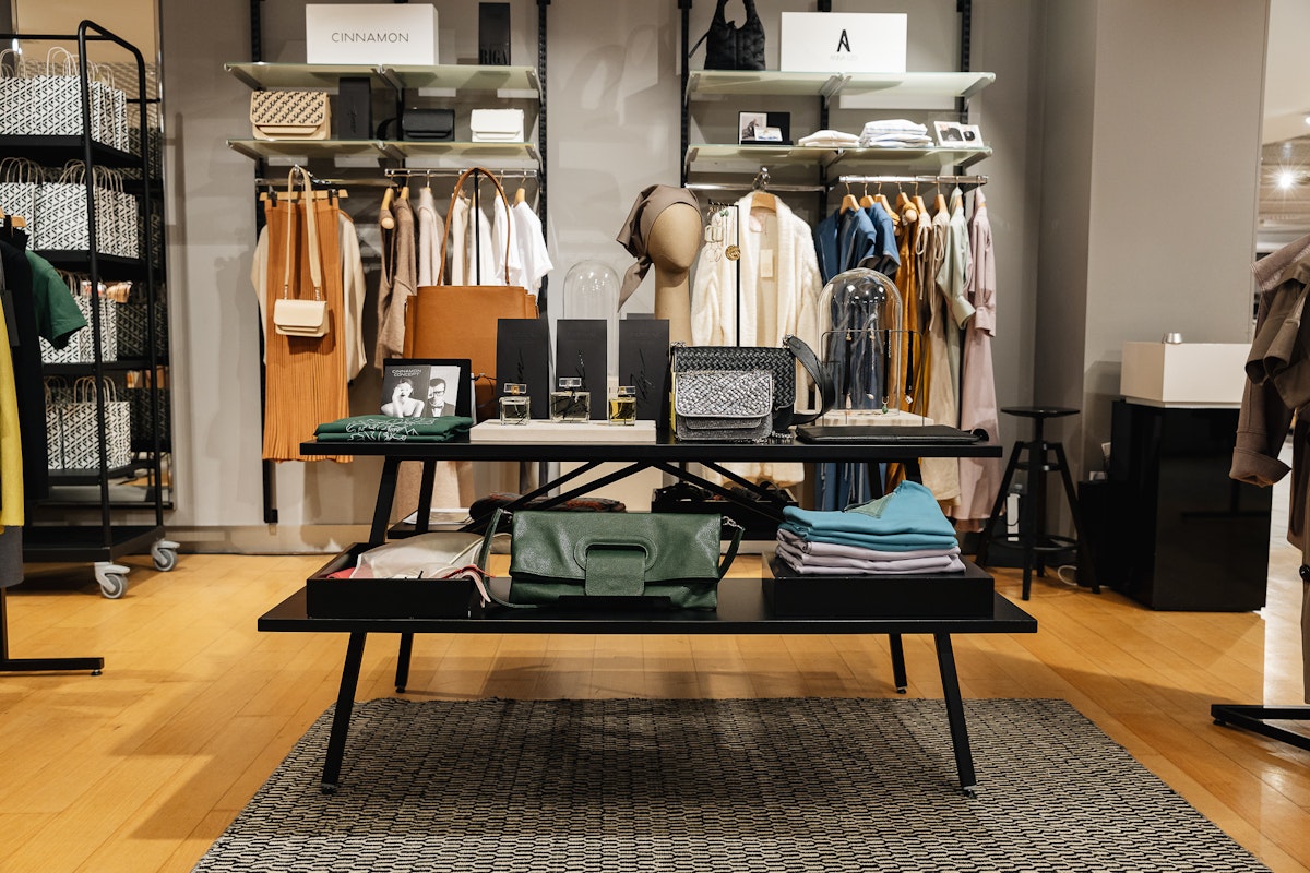 В универмаге “Stockmann” открылся pop-up магазин латвийских дизайнеров