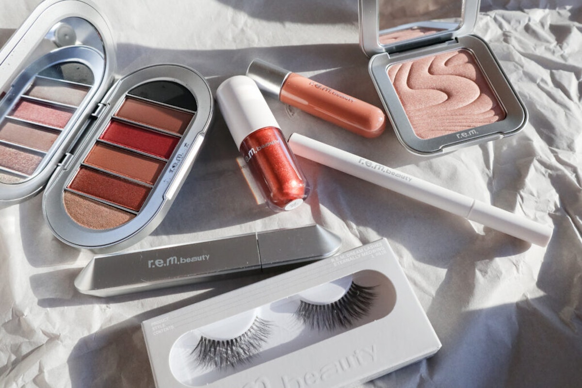 Stardust Beauty: 12 Zodiac Signs and their cosmic brands