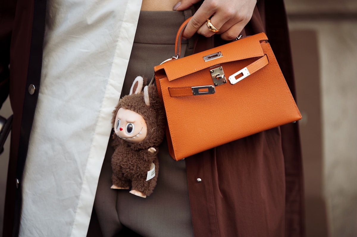 Birkin, gold or Labubu rabbit? What is really worth investing in 2025