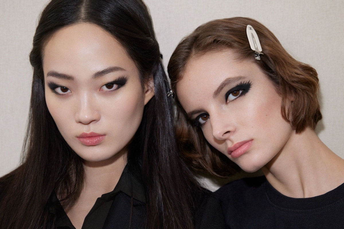 CHANEL FW 2025/26 makeup: bold, seductive, mesmerizing