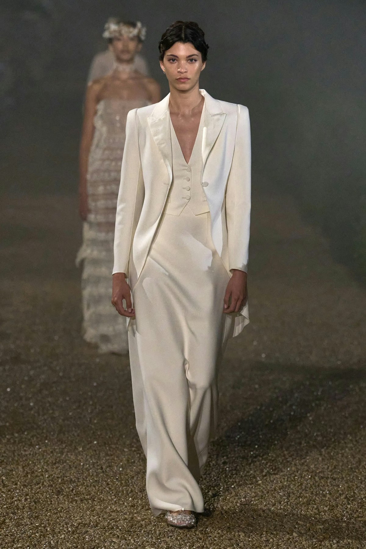 CHRISTIAN DIOR Haute Couture Fall-Winter 2025-26