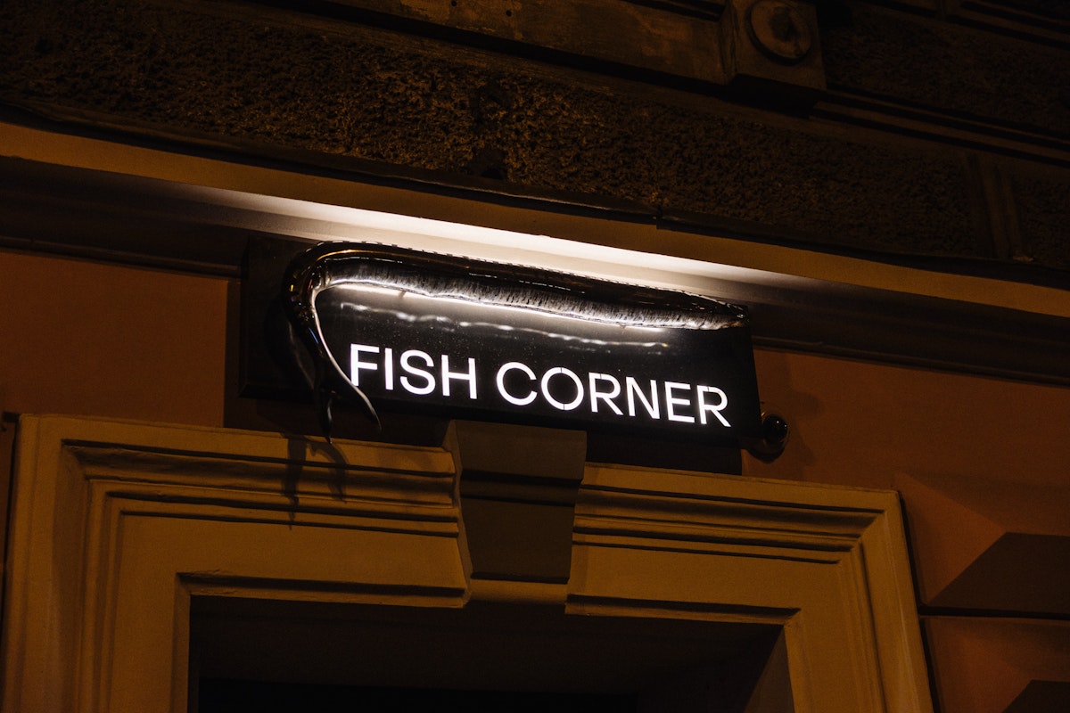 В Риге открылось новое seafood-бистро Fish Corner