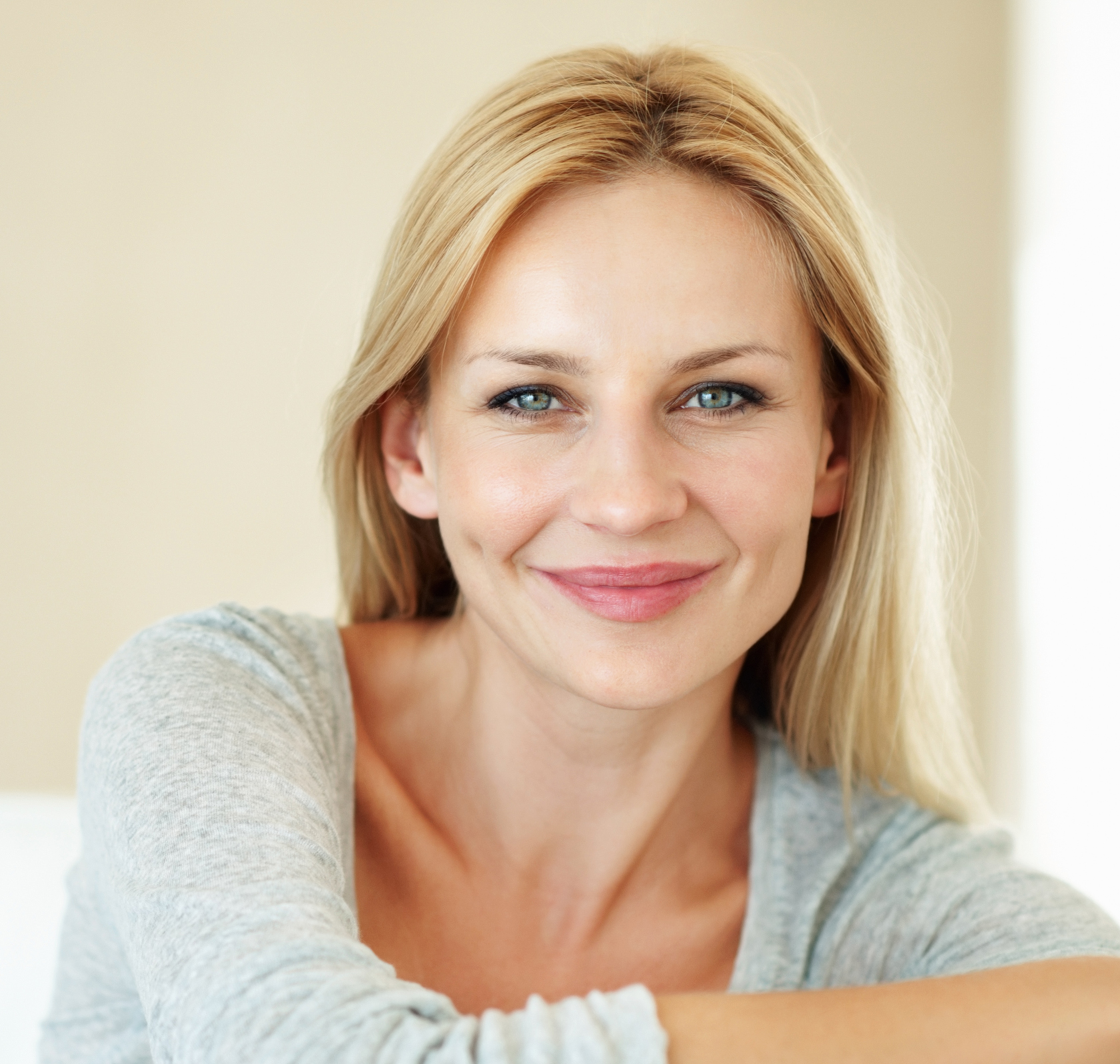 Www Pictures Of Implanted Dimples