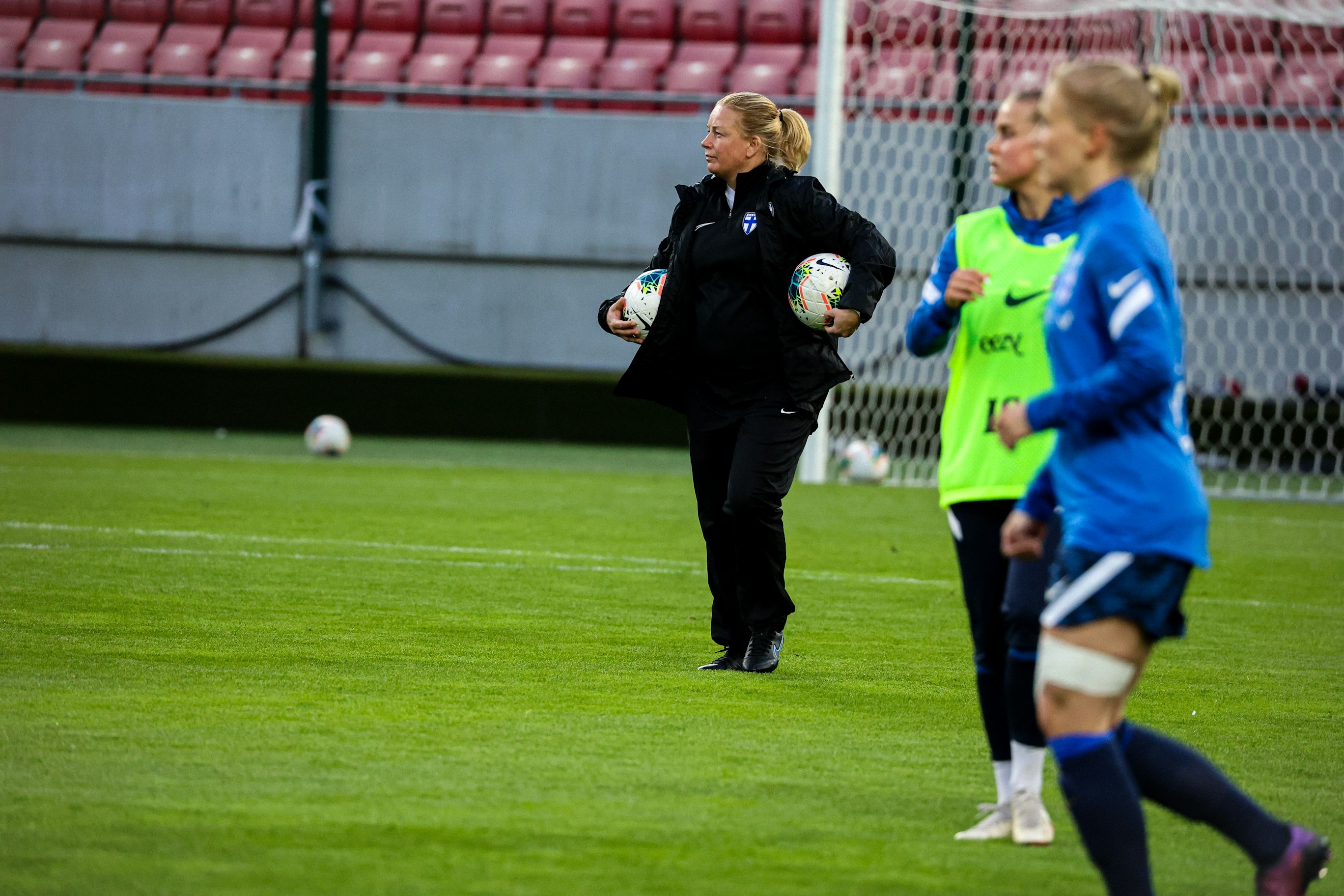 UEFA:n stipendit valmentajanaisille haussa nyt!