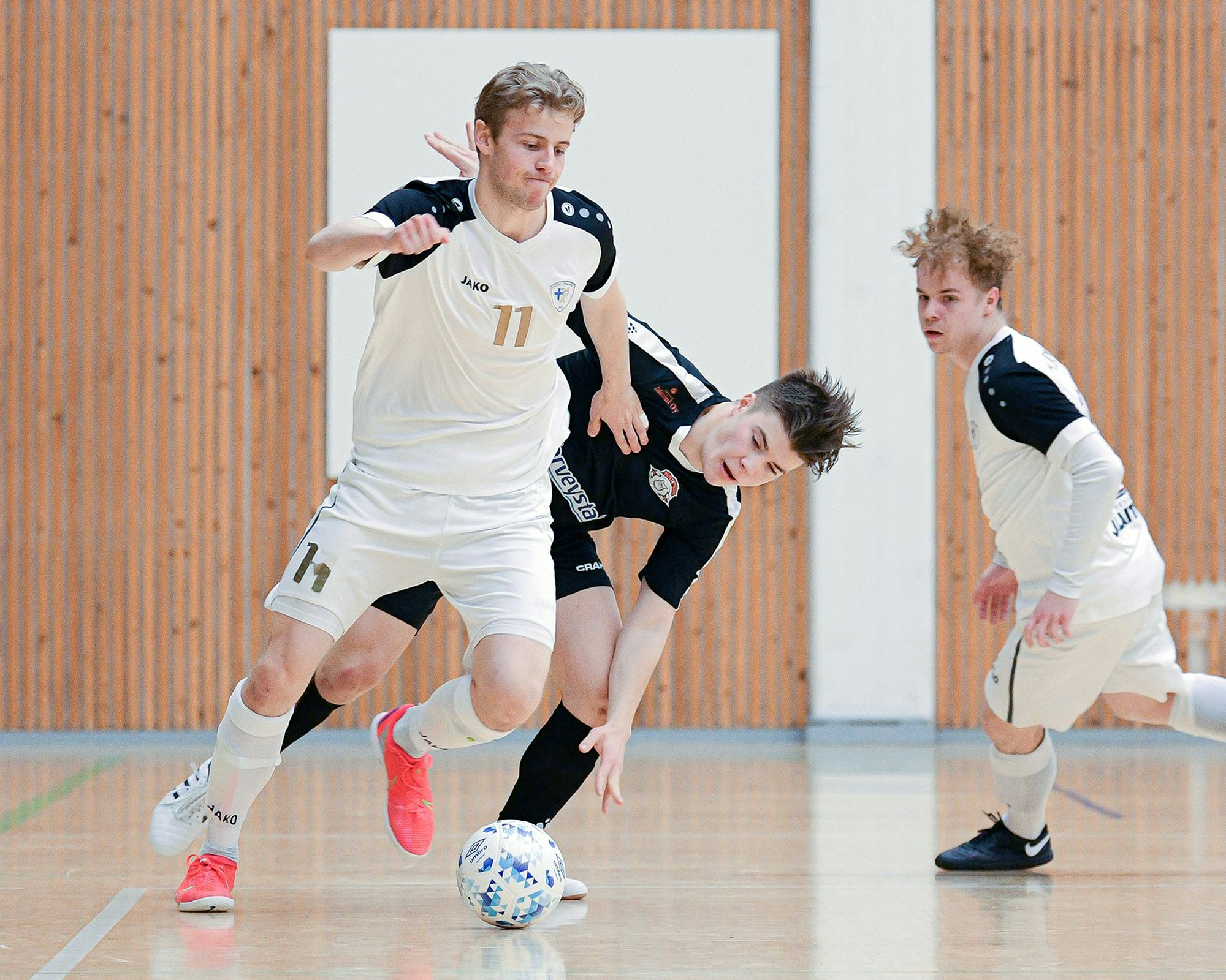 Hanna Halonen ja Eetu Kaikkola marraskuun kuukauden pelaajat