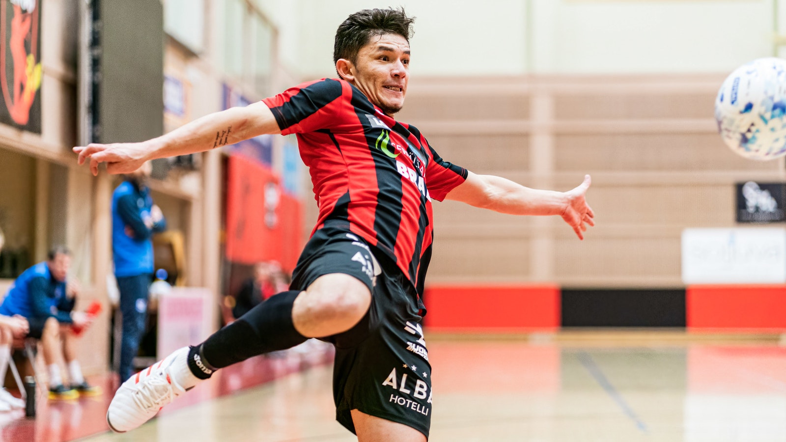 Ylivieskassa pelattiin tiukka itsenäisyyspäivän ottelu