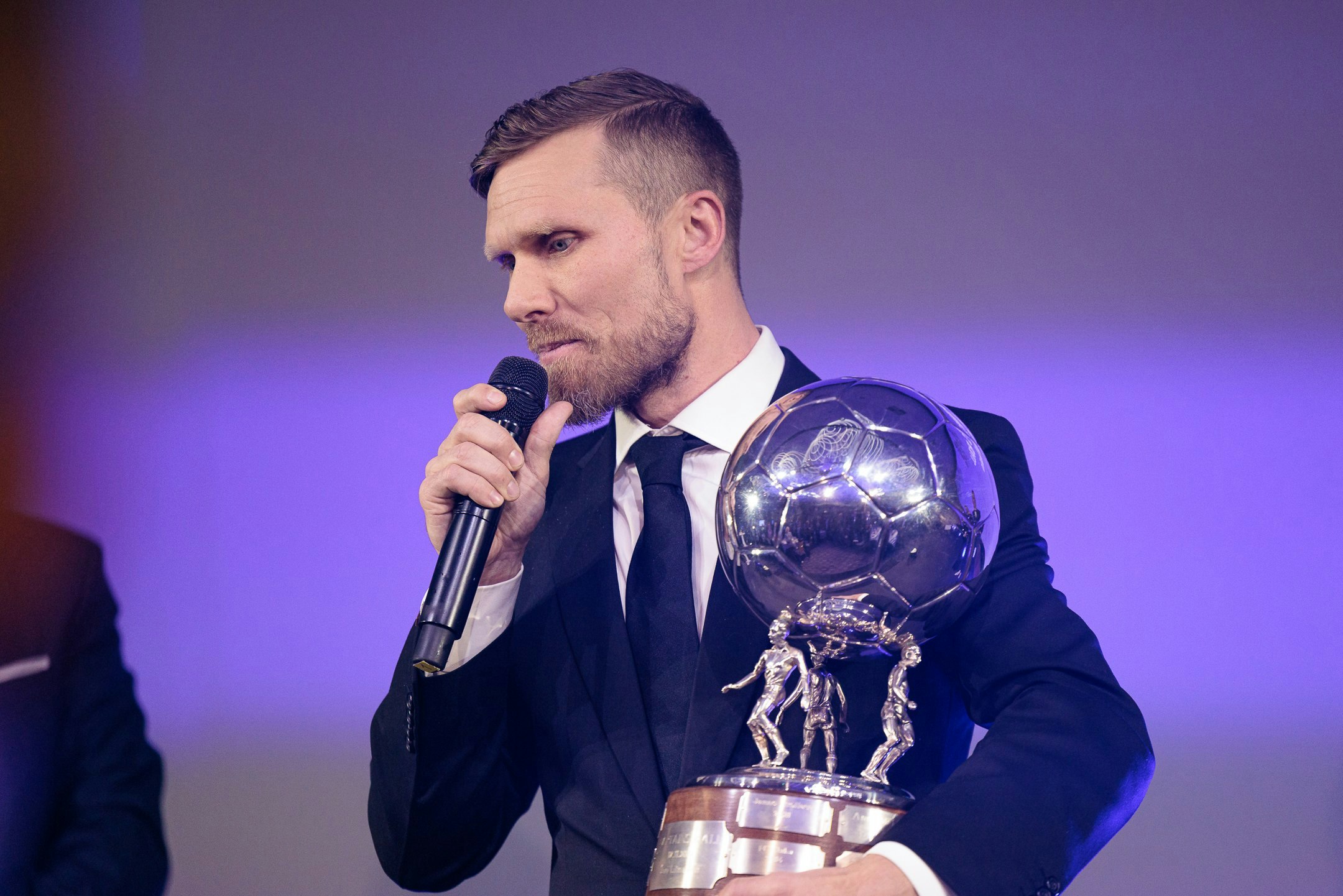 Captain's Ball 2022 Panu Autiolle - Palloliitto.fi