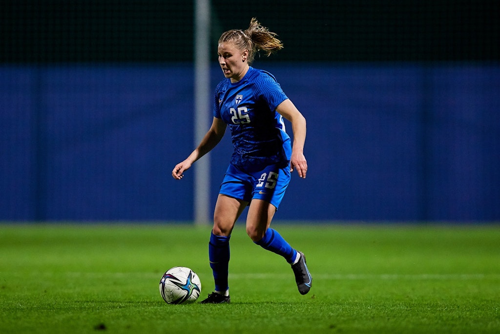 Katariina Kosola halusi jatkaa Ruotsissa - Palloliitto.fi